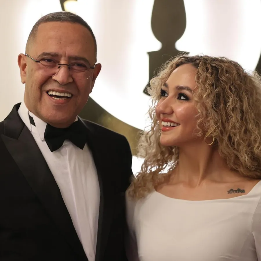 زينة عبد الباقي تُخرج مسلسلًا جديدًا مع والدها